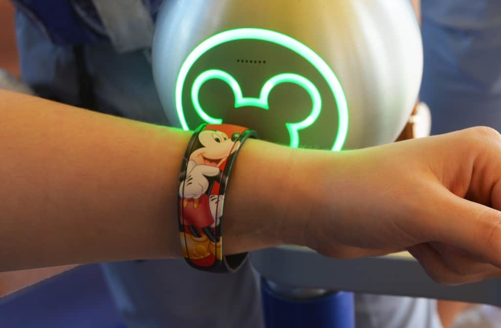 7 Things Walt Disney World Insiders Love About MagicBands