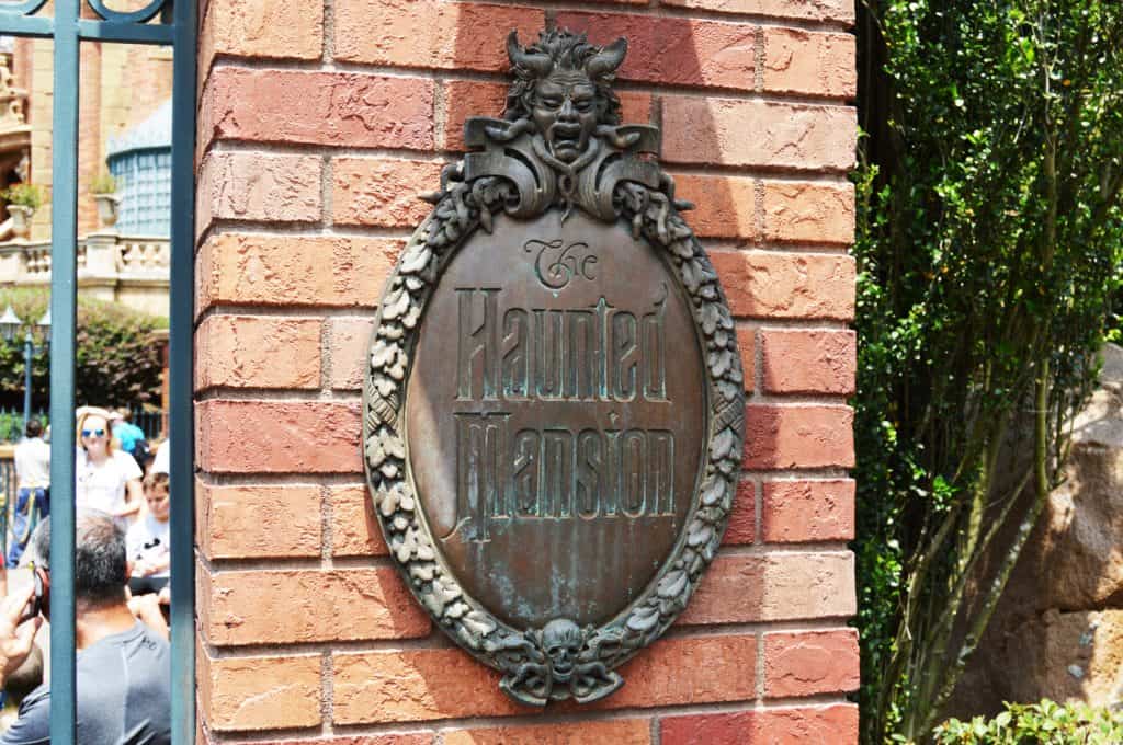 Top Ten Mind-Blowing Facts/Experiences at Haunted Mansion | Disney Dining