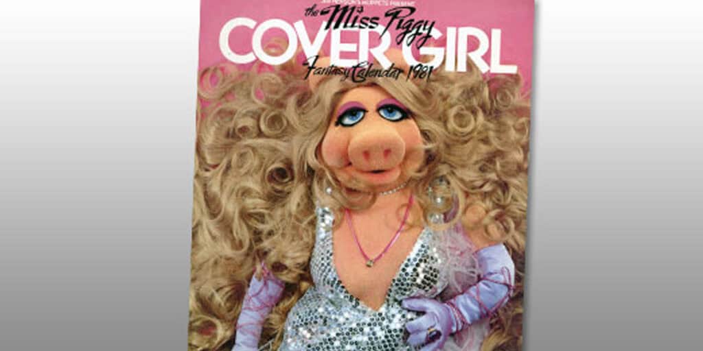 Miss Piggy Handcuffed By Sabrina Carpenter At Short n’ Sweet Tour Finale