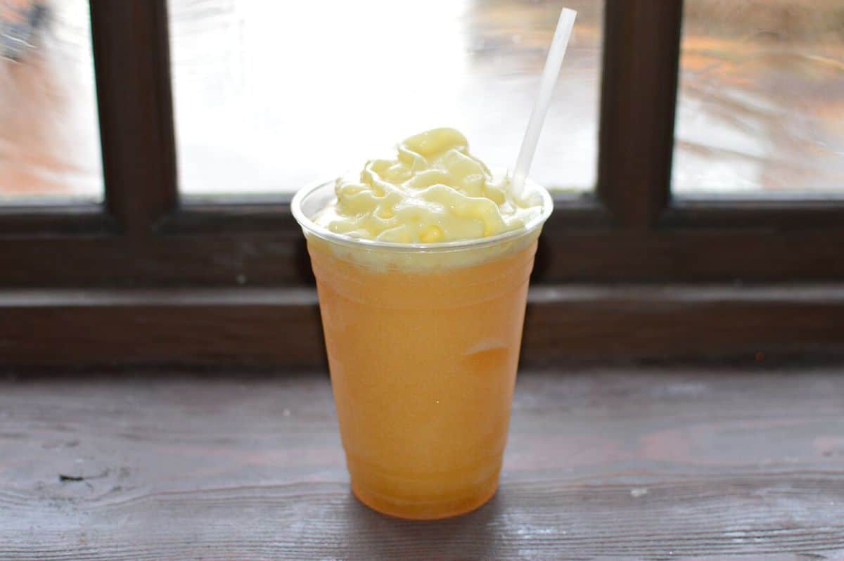 8 Favorite Fruity Drinks At Walt Disney World | Disney Dining