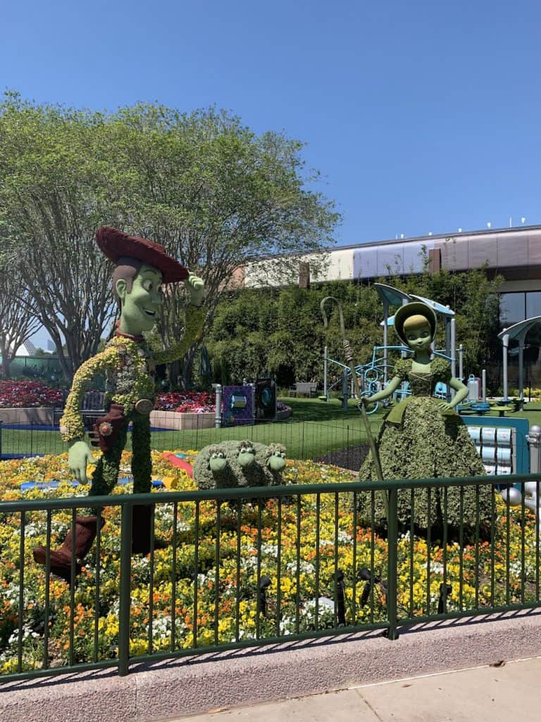 24 Photos of the Spectacular Colors of Spring at Disney Parks Around ...