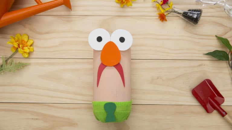 Need a Smile? Make This Muppet Beaker Bottle Planter! | Disney Dining