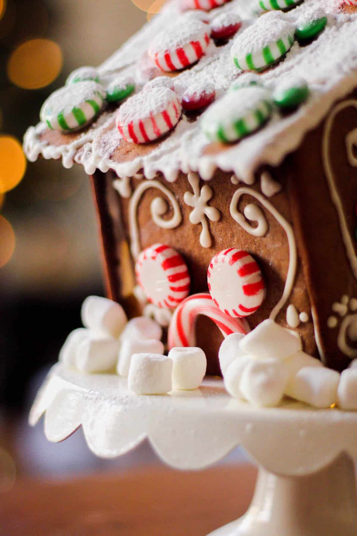 An Outstanding Mickey Gingerbread House Recipe! | Disney Dining