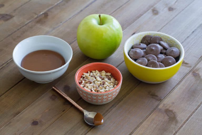Hidden Mickey Caramel Apple Slice Recipe | Disney Dining