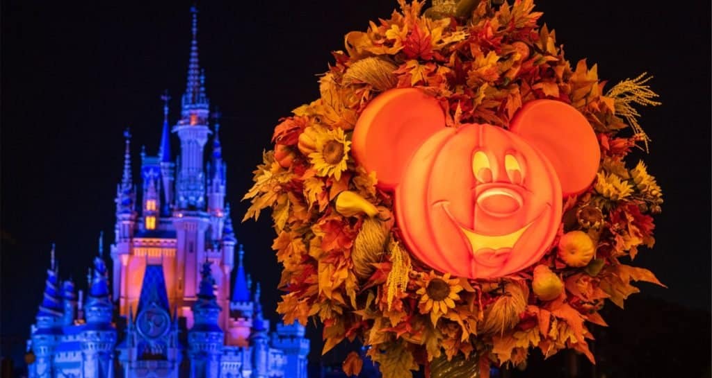 Halloween Has Arrived at the Magic Kingdom! | Disney Dining