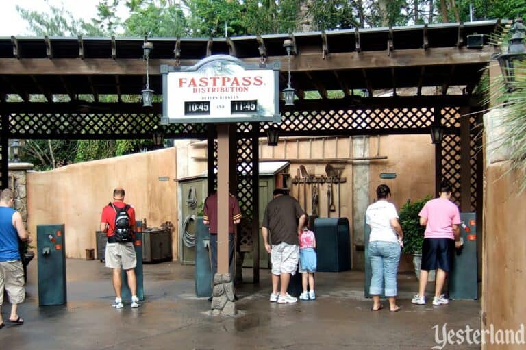 The Evolution Of Disney FastPass, FastPass+, Genie+, And Lightning Lane ...