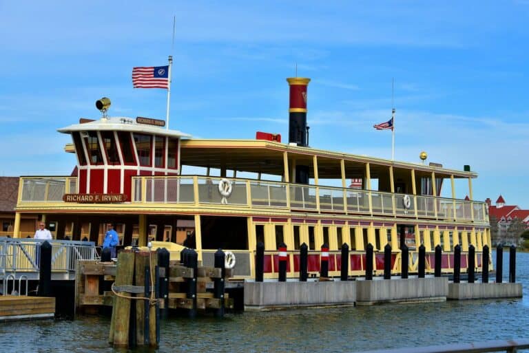 Ahoy! The Best Boat Attractions in Walt Disney World | Disney Dining