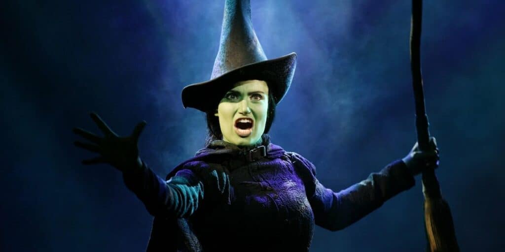Could ‘Wicked’ Be the Next Big Oscar Darling? Early Reviews Say Yes ...
