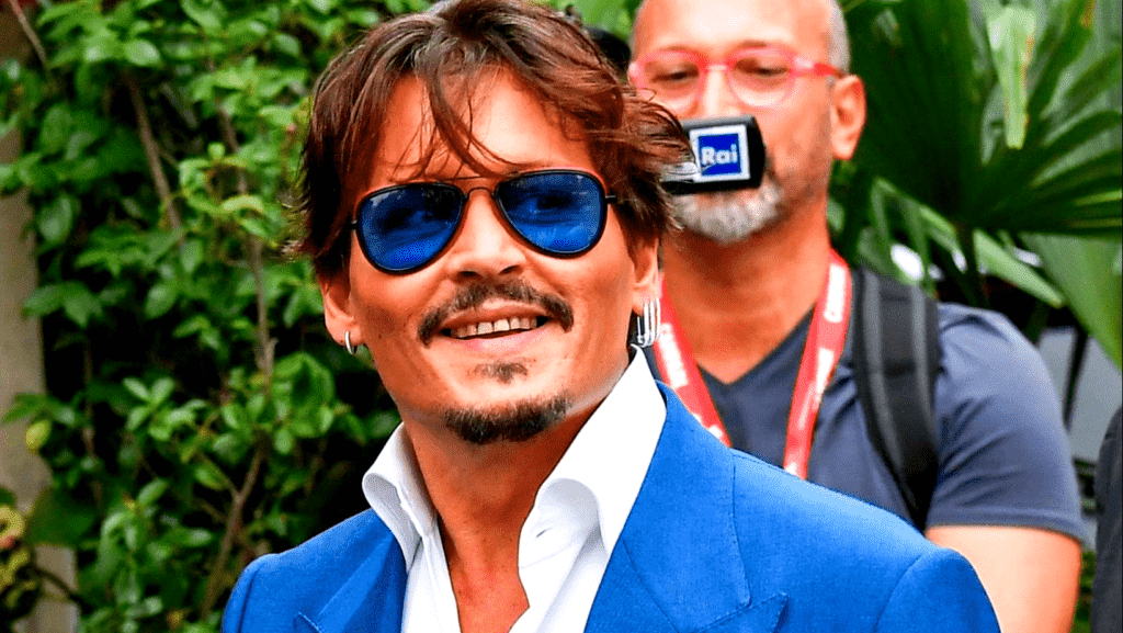 Johnny Depp Gets the Boot From Disney Rival as the New Year Begins ...