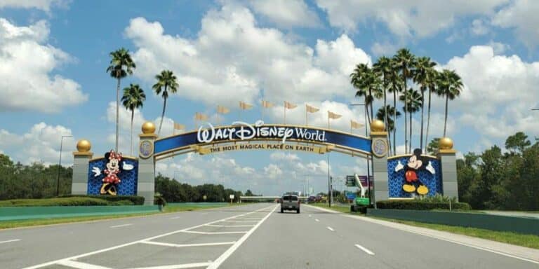 Disney World Website Warns of Consequences for Poor Guest Behavior ...
