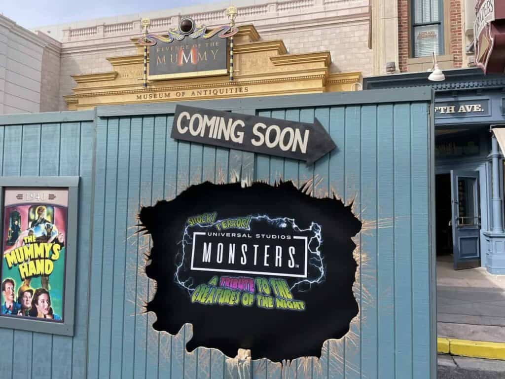Iconic Universal Studios Attraction FINALLY Returns | Disney Dining