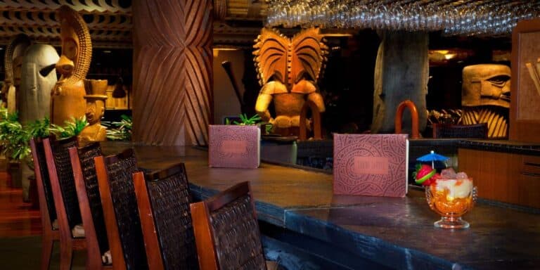 Dining at Disney's Polynesian Village Resort | Disney Dining