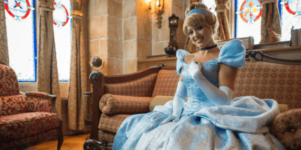 If You've Ever Wanted to Stay in the Cinderella Castle Suite at Disney ...