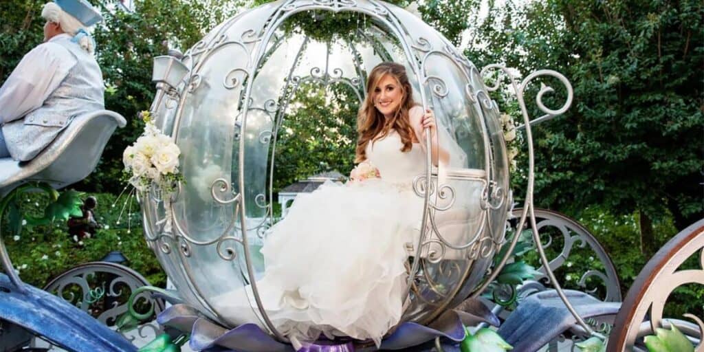 "Serial Bride" Is ADDICTED to Disney Weddings; Couple Has Had FOUR ...