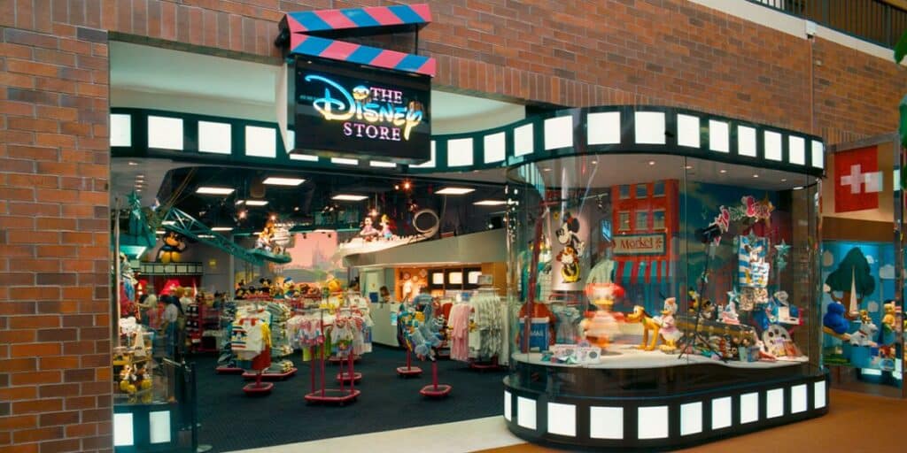 Surprise! Disney Announces New Christmas Experience for Fans | Disney ...