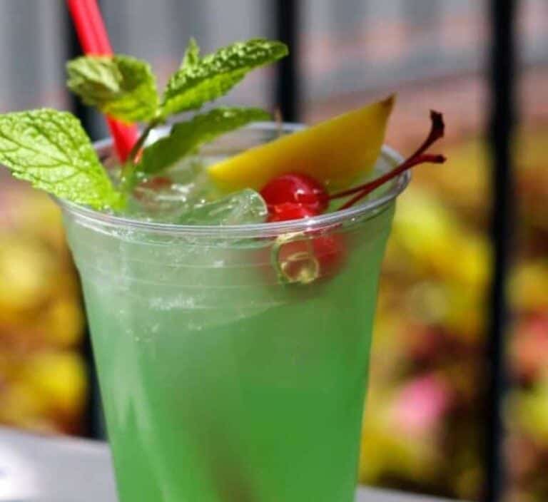 Disney-Inspired Mint Julep Recipe | Disney Dining