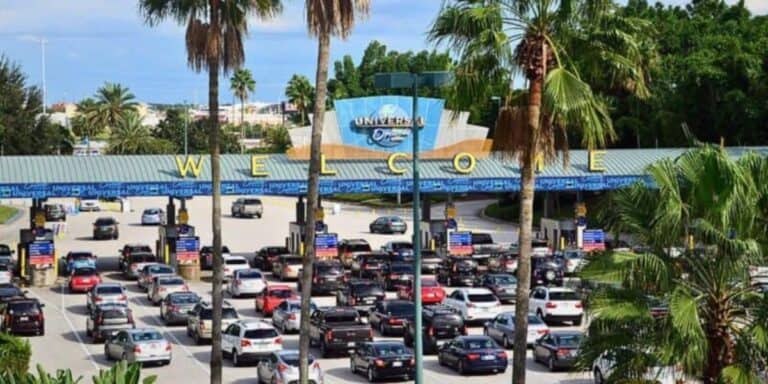 Panic at Universal Orlando: Roller Coaster Catches Fire, Emergency ...