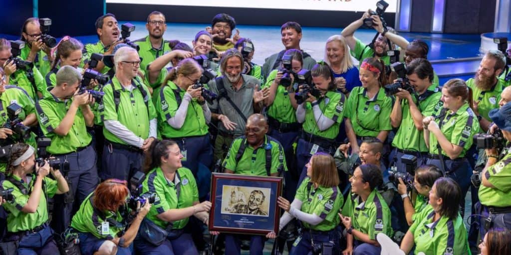 Disney’s Most Complimented Cast Member Receives Life-Changing Award ...
